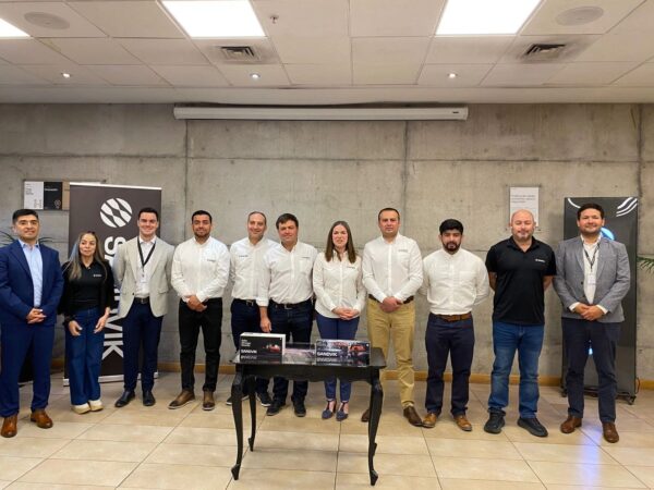 Visión estratégica con la firma del MOU junto a Sandvik Chile - Dukraft.com